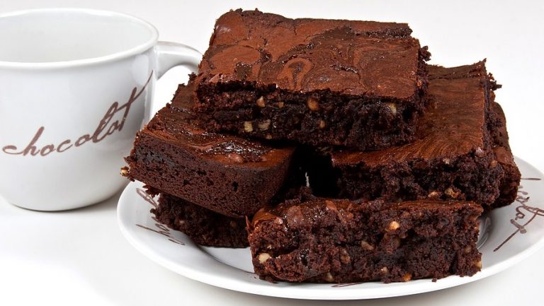A Guide On How to Make Edible Marijuana Chocolate Brownies | Marijuana ...